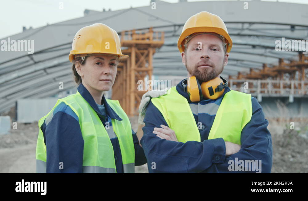 Female and male construction workers Stock Videos & Footage - HD and 4K Video Clips - Alamy