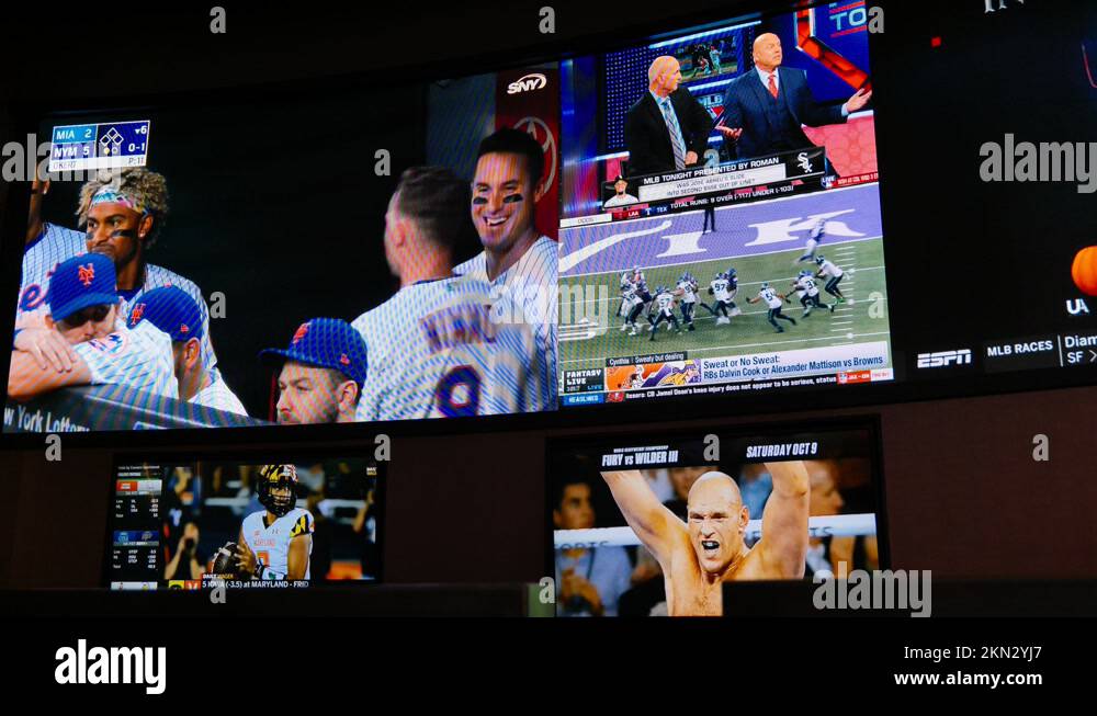 Multiscreen Stock Videos & Footage - HD and 4K Video Clips - Alamy