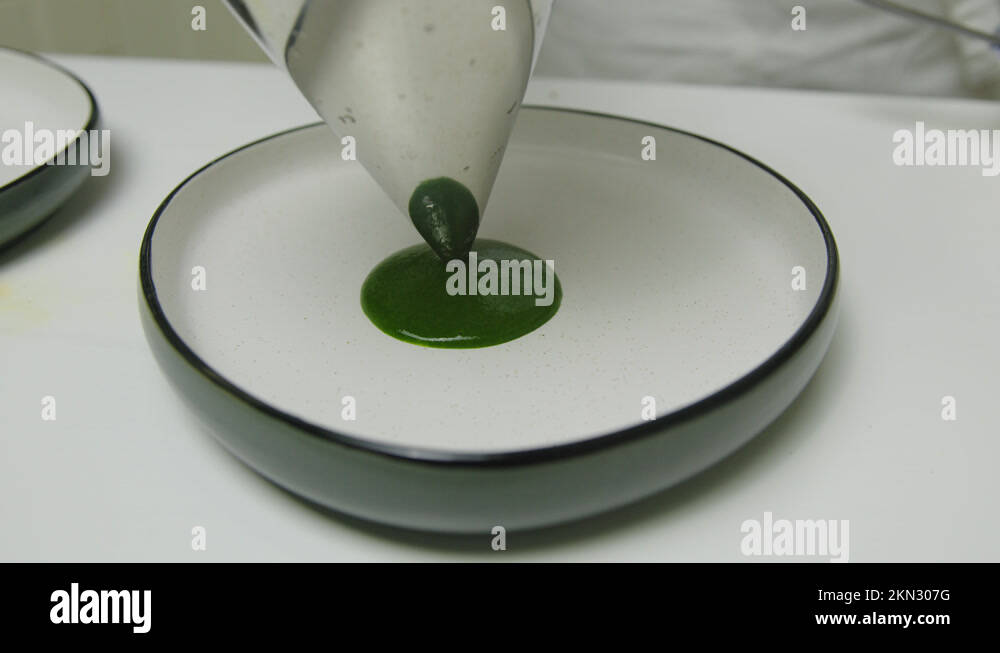 Frosting tip Stock Videos & Footage - HD and 4K Video Clips - Alamy