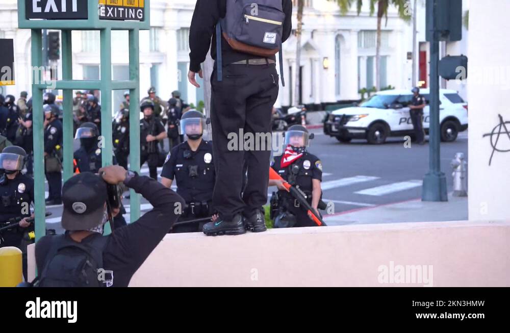 Police officer shotgun Stock Videos & Footage - HD and 4K Video Clips ...