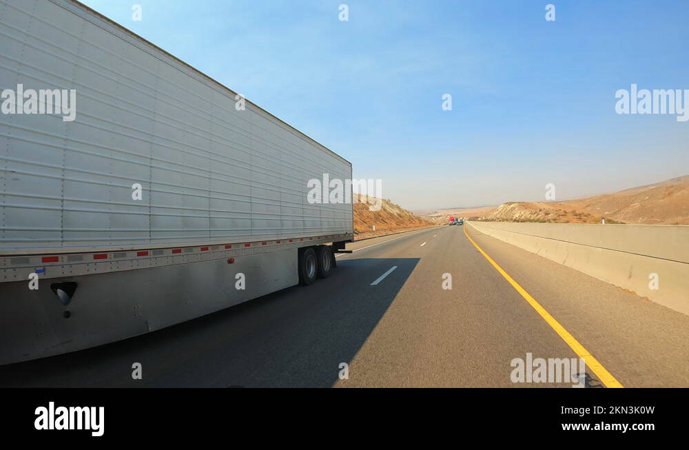 Long box truck Stock Videos & Footage - HD and 4K Video Clips - Alamy