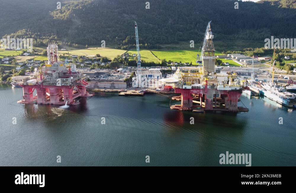 Two drilling rigs Stock Videos & Footage - HD and 4K Video Clips - Alamy
