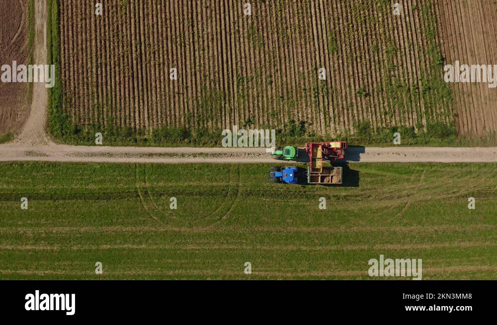 Tractor cropping Stock Videos & Footage - HD and 4K Video Clips - Alamy