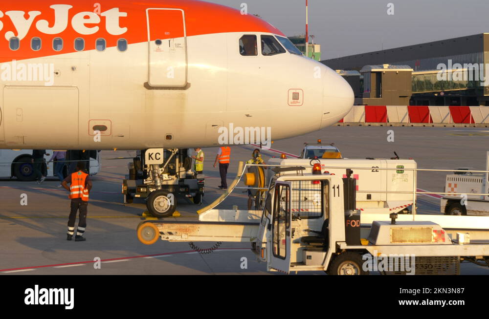 Ground power unit aircraft Stock Videos & Footage - HD and 4K Video ...