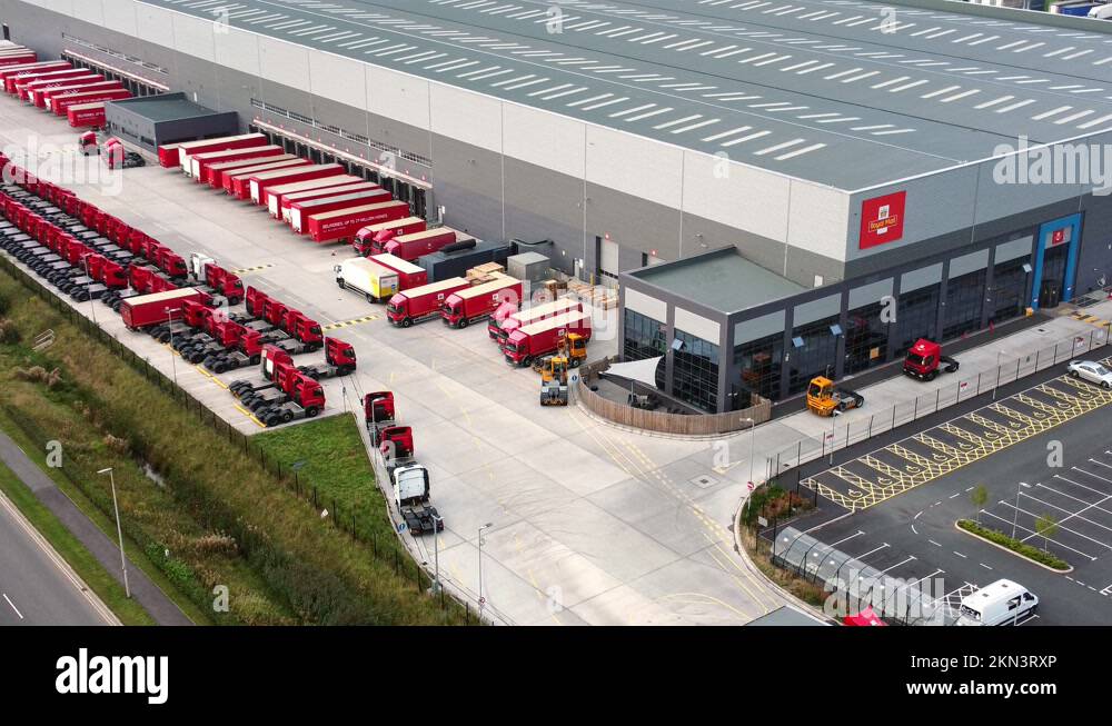 Royal mail lorry Stock Videos & Footage - HD and 4K Video Clips - Alamy
