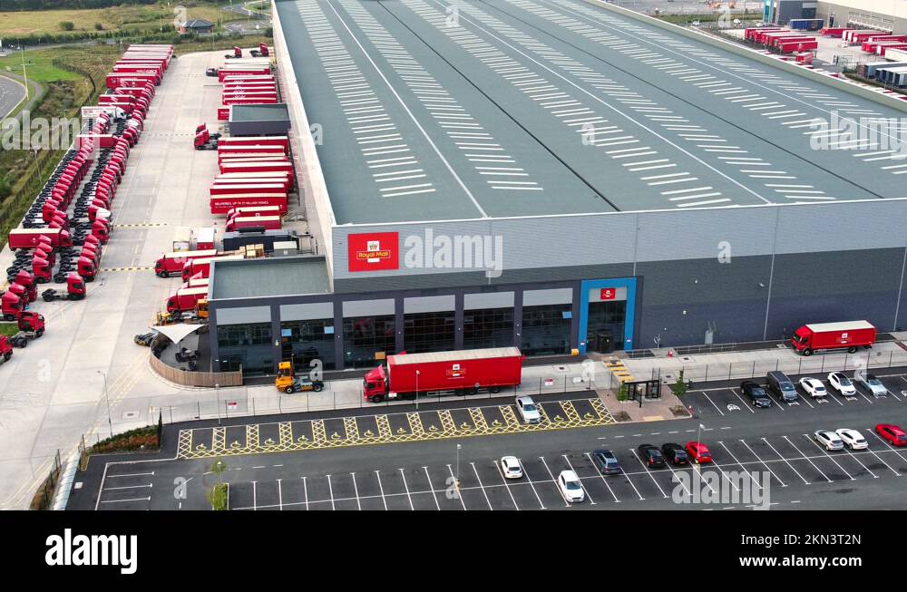 Courier lorry Stock Videos & Footage - HD and 4K Video Clips - Alamy