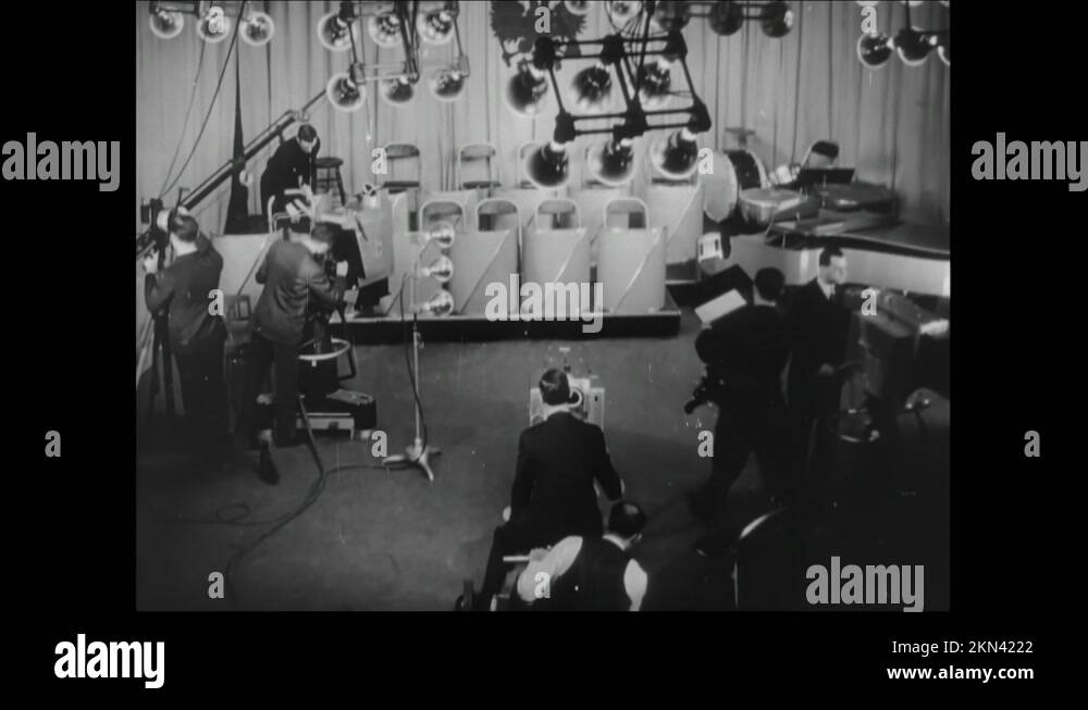 Tv studio cameras Stock Videos & Footage - HD and 4K Video Clips - Alamy