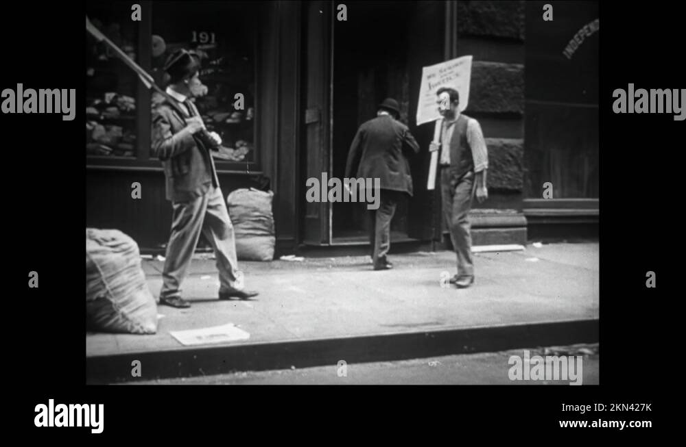 Men with picket signs Stock Videos & Footage - HD and 4K Video Clips ...