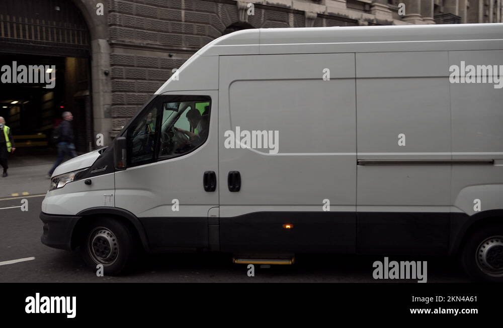 London prison van Stock Videos & Footage - HD and 4K Video Clips - Alamy