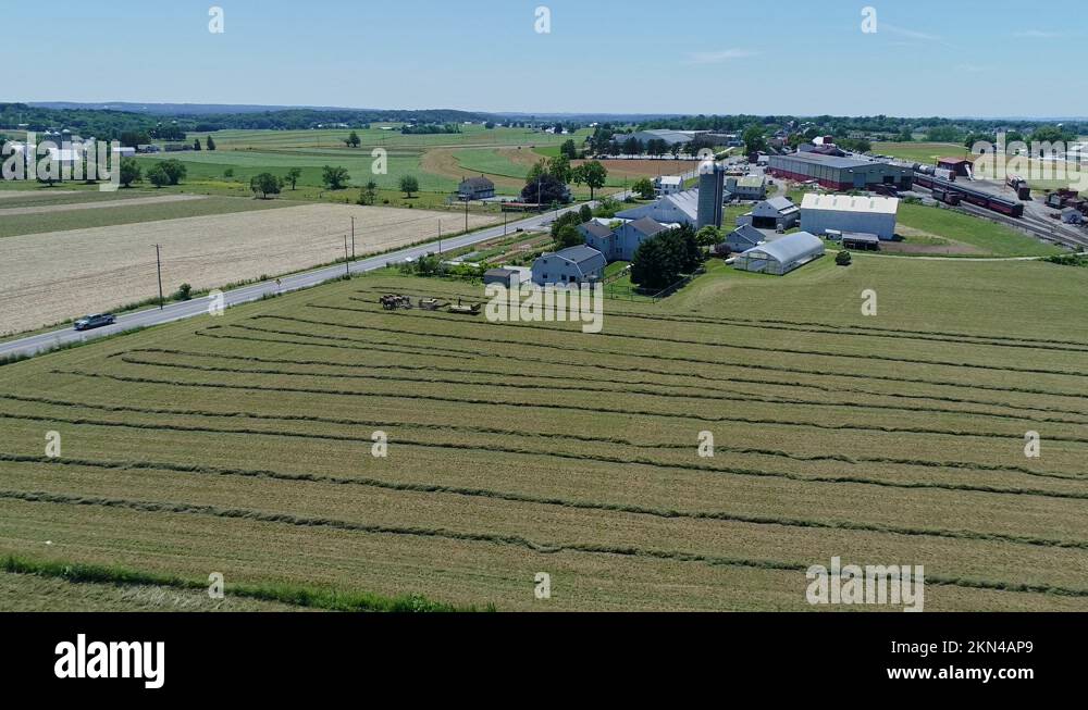 Amish farmers harvesting fields Stock Videos & Footage - HD and 4K ...