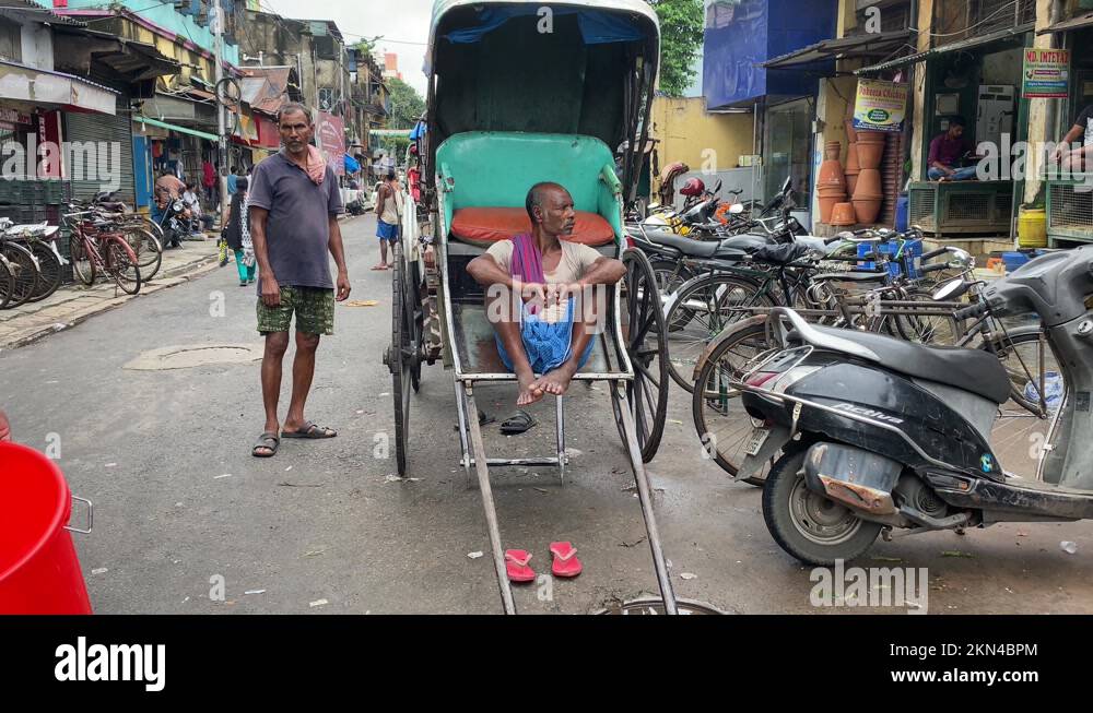 India rickshaw puller Stock Videos & Footage - HD and 4K Video Clips ...