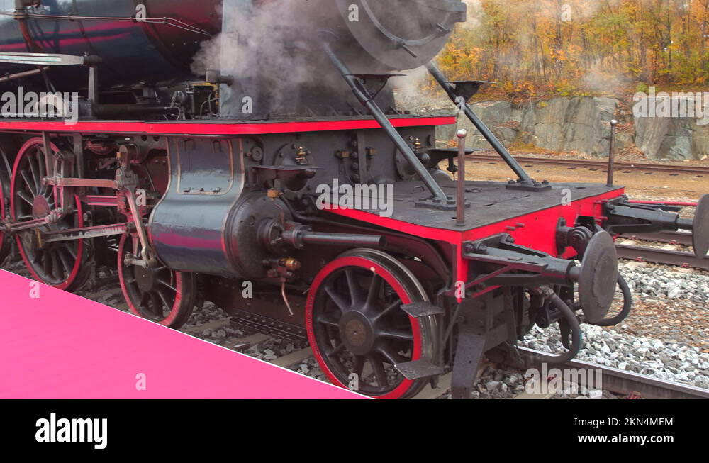 steam locomotive nsb class 30 at hjerkinn station panning left ...