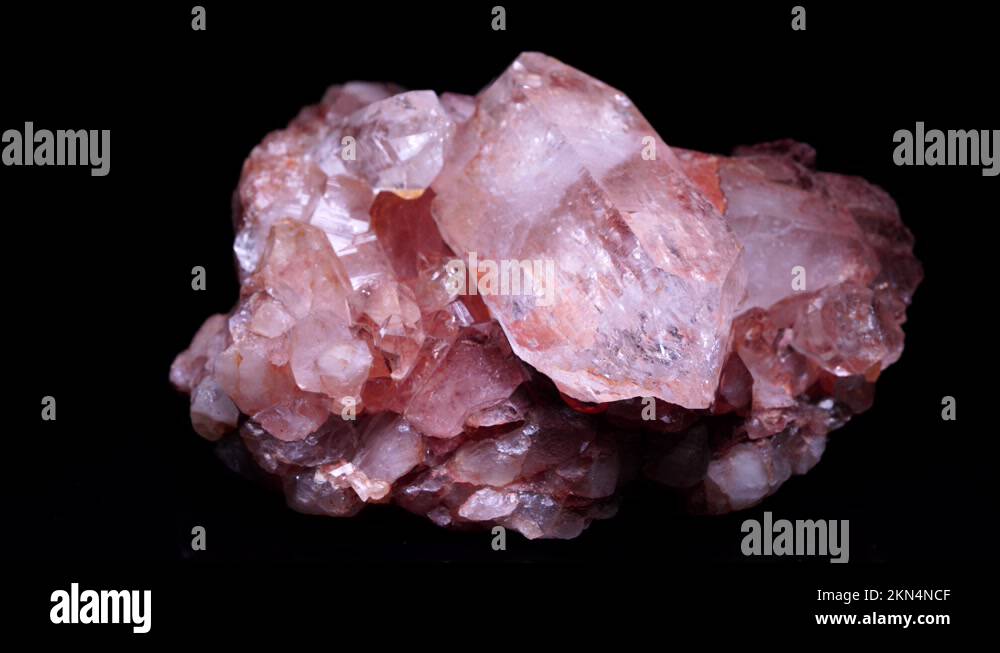 Mineral cluster Stock Videos & Footage - HD and 4K Video Clips - Alamy