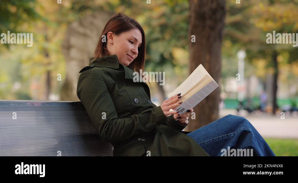 Reading park bench Stock Videos & Footage - HD and 4K Video Clips - Alamy