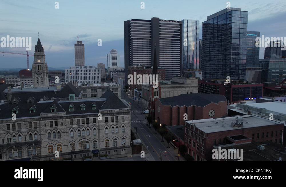 Nashville Tennessee aerial tilt up in 4k Stock Video Footage - Alamy