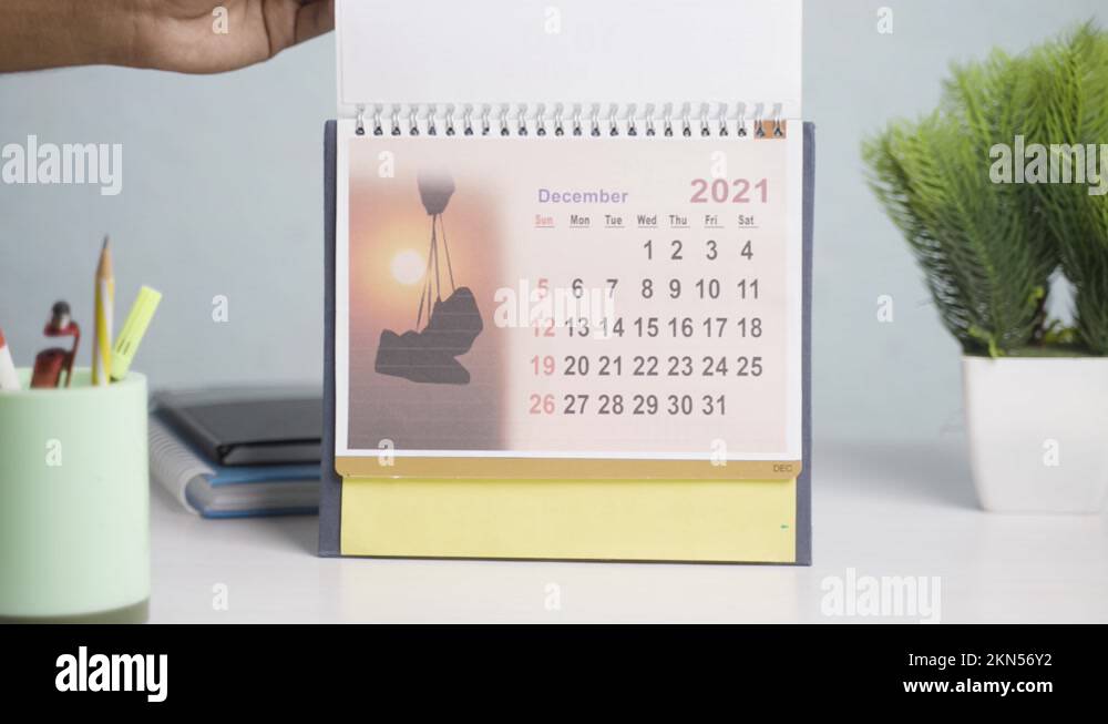 2021 2022 calendar Stock Videos & Footage - HD and 4K Video Clips - Alamy
