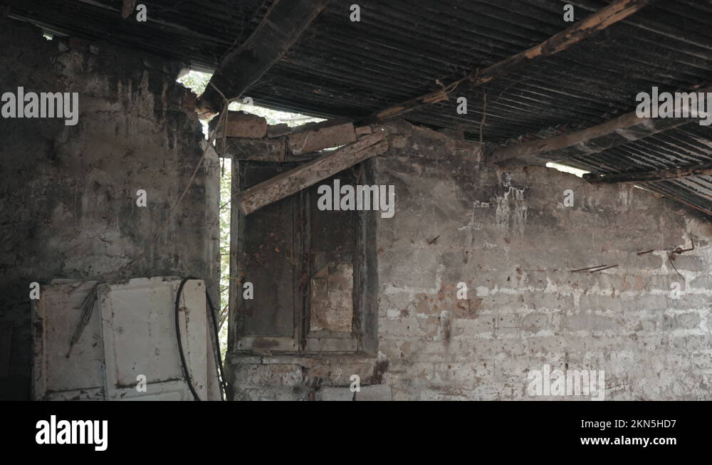 Dark inside no windows Stock Videos & Footage - HD and 4K Video Clips ...