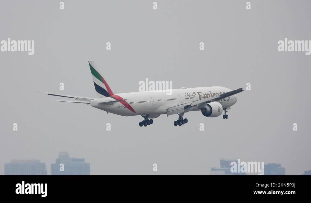 Emirates jet plane Stock Videos & Footage - HD and 4K Video Clips - Alamy