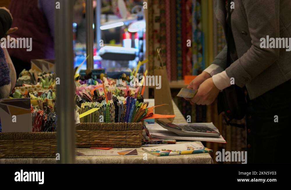 Cashier money hands Stock Videos & Footage - HD and 4K Video Clips - Alamy