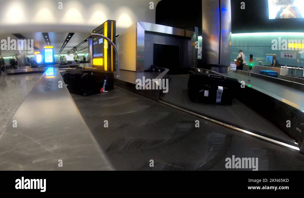 Baggage hall heathrow Stock Videos & Footage - HD and 4K Video Clips ...