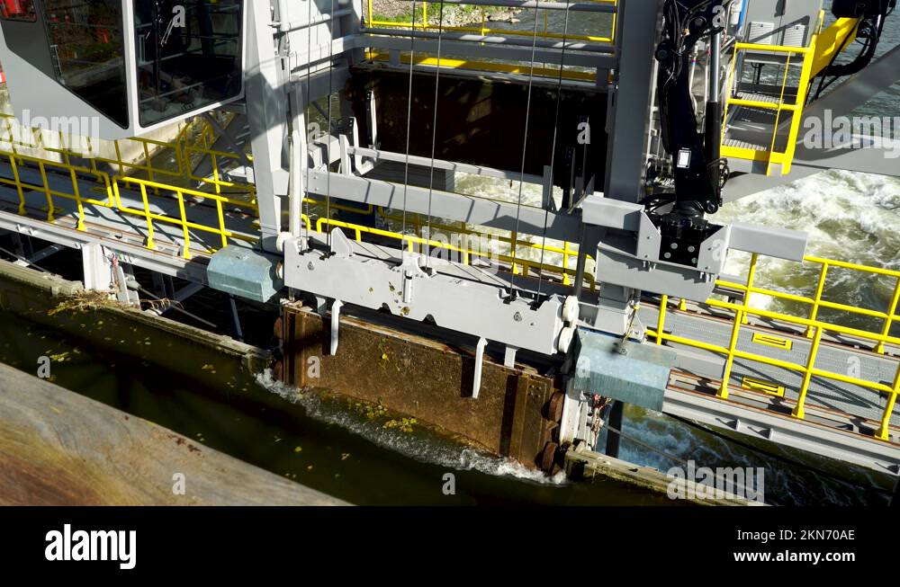 Lifting barrier Stock Videos & Footage - HD and 4K Video Clips - Alamy