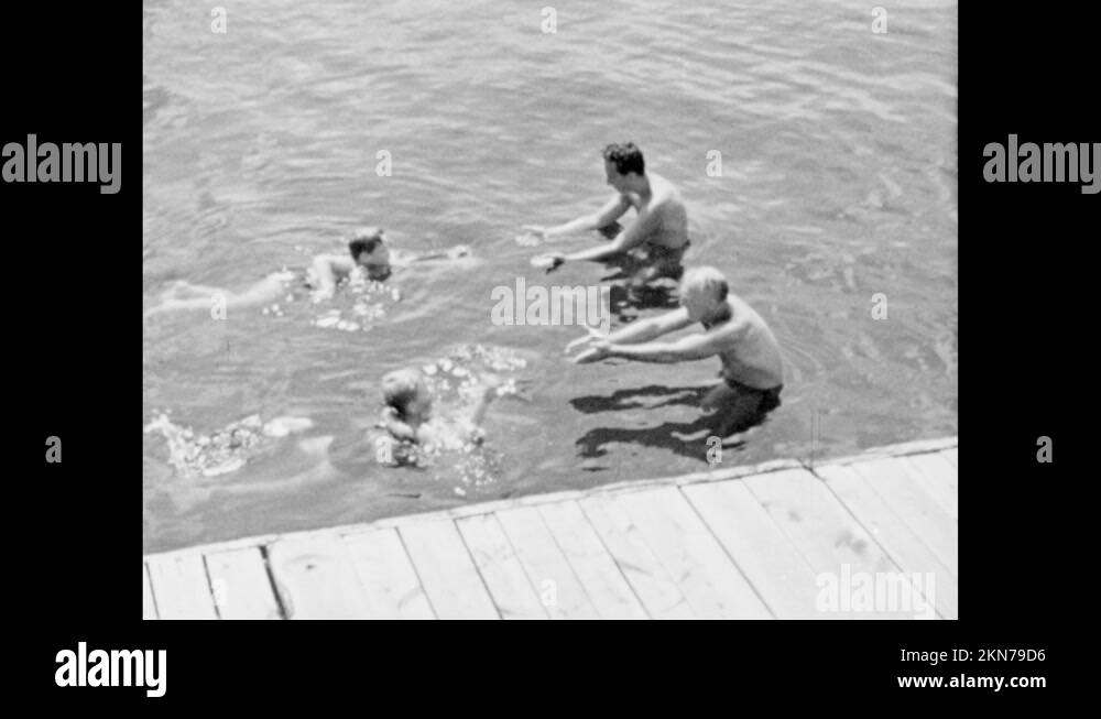 Open coach coaches Stock Videos & Footage - HD and 4K Video Clips - Alamy