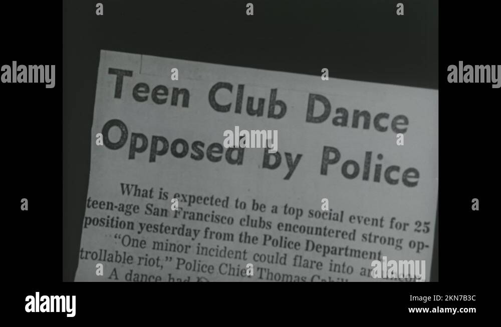 Newspaper dance Stock Videos & Footage - HD and 4K Video Clips - Alamy