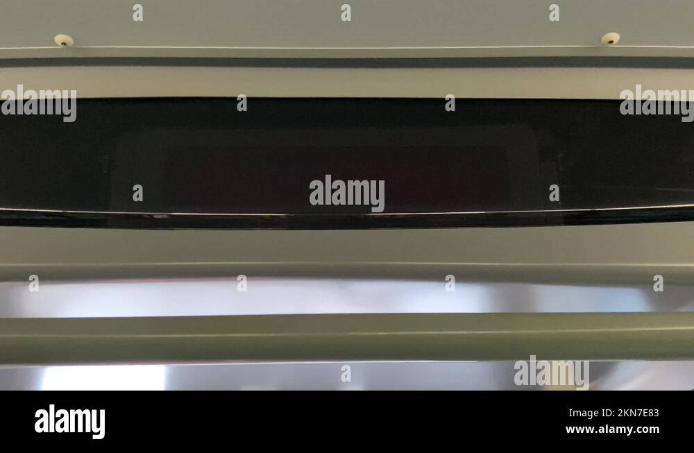 Flashing bus Stock Videos & Footage - HD and 4K Video Clips - Alamy