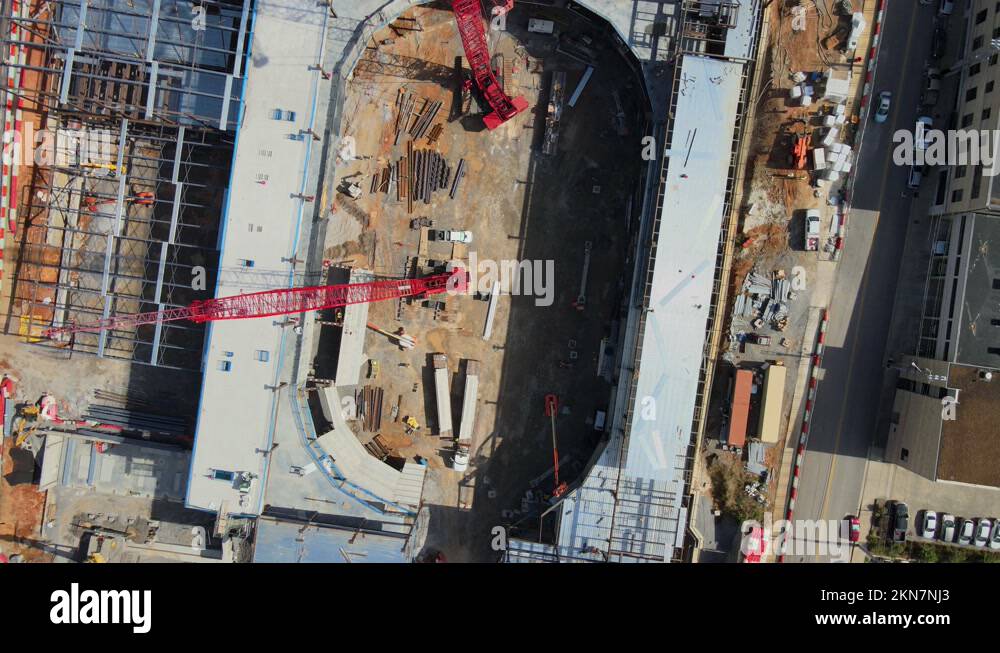 Red lifting cranes Stock Videos & Footage - HD and 4K Video Clips - Alamy