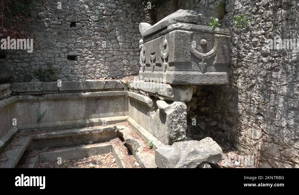 Lycian tomb Stock Videos & Footage - HD and 4K Video Clips - Alamy