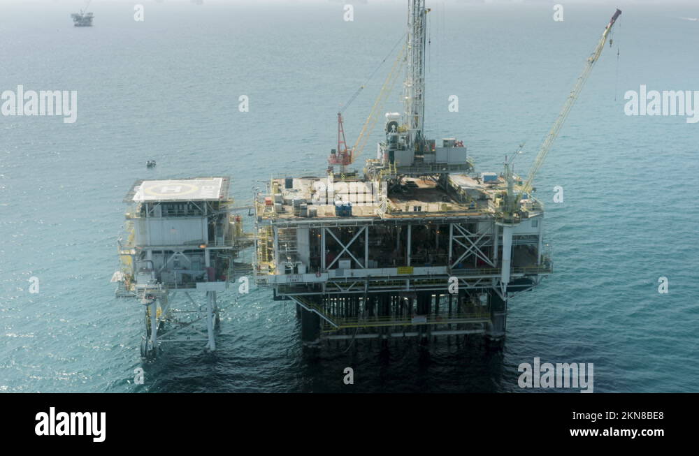 On shore oil drilling Stock Videos & Footage - HD and 4K Video Clips ...