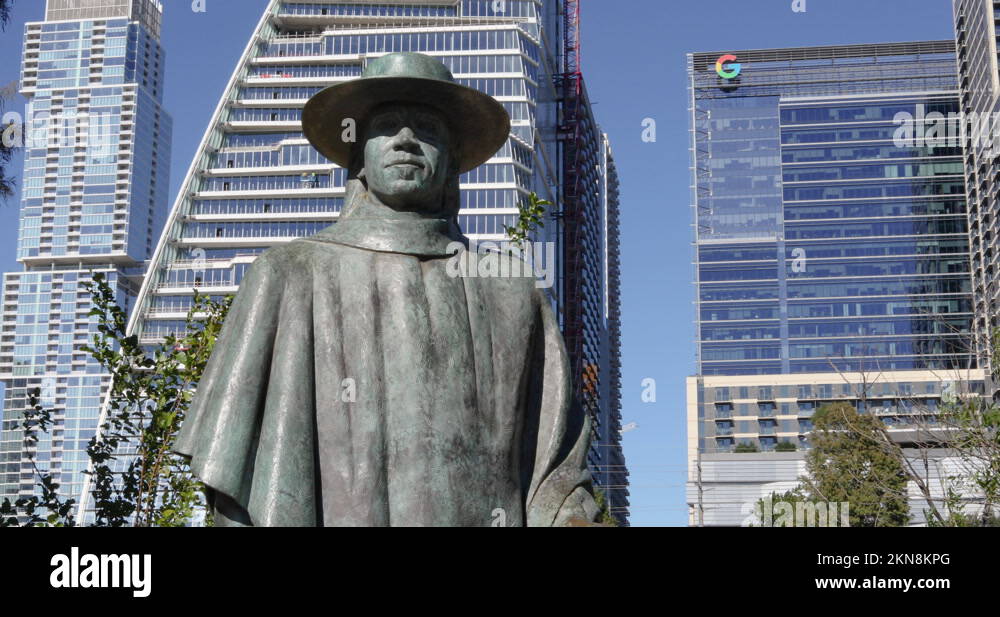 Stevie Ray Vaughan bronze statue in front of downtown Austin, Texas ...
