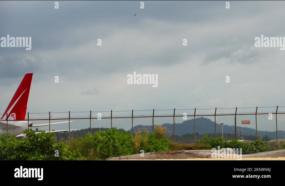 Royal airport Stock Videos & Footage - HD and 4K Video Clips - Alamy