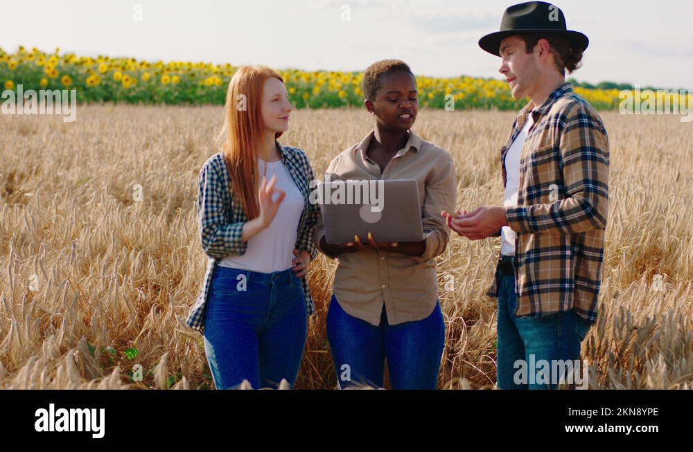 Farmers friends Stock Videos & Footage - HD and 4K Video Clips - Alamy