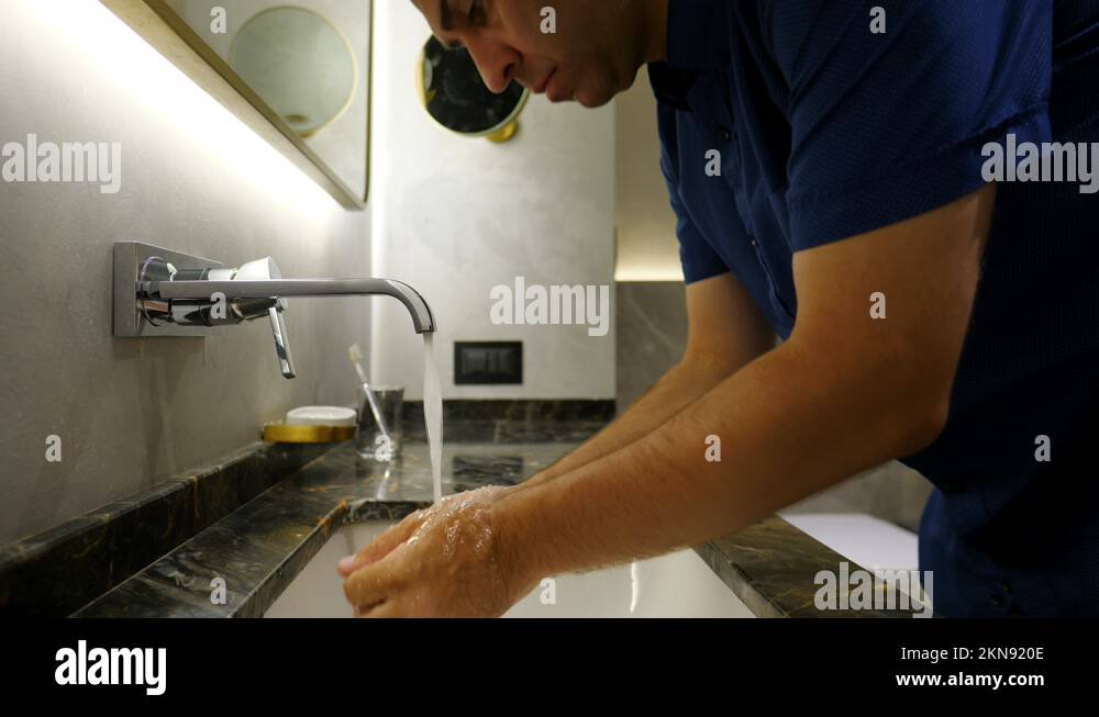 Water bend Stock Videos & Footage - HD and 4K Video Clips - Alamy