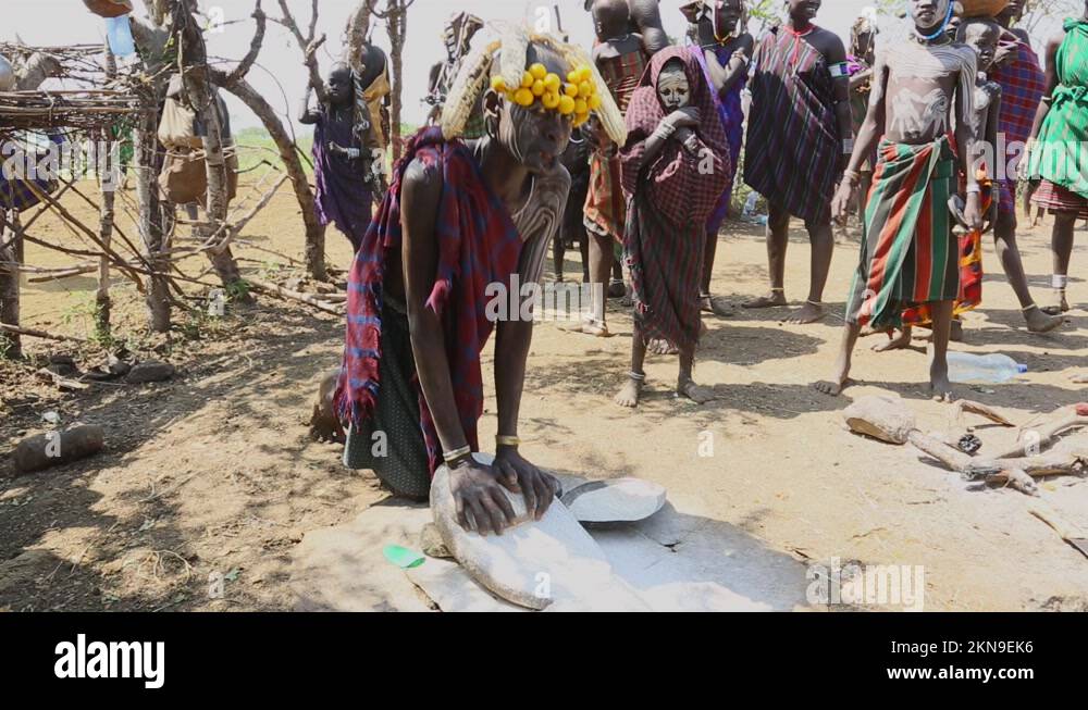 Mursi Tribe Woman Omo Valley Stock Videos And Footage Hd And 4k Video Clips Alamy