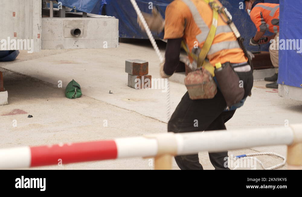 Rigging equipment construction Stock Videos & Footage - HD and 4K Video ...