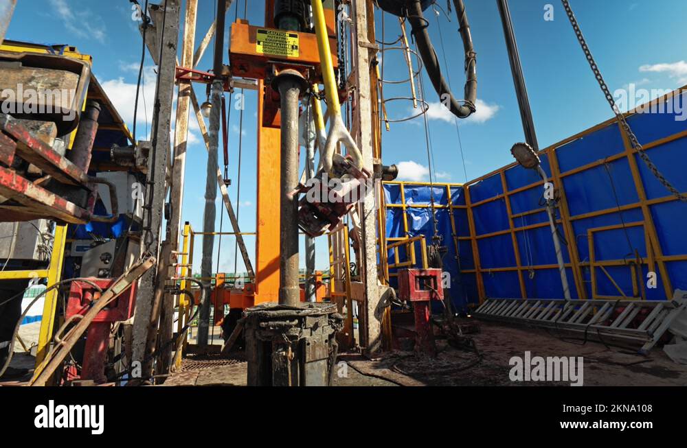 Oil drilling station Stock Videos & Footage - HD and 4K Video Clips - Alamy