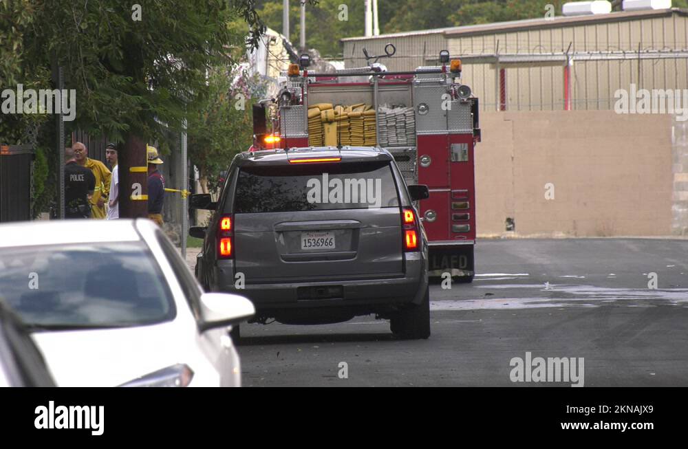 Police arriving on scene Stock Videos & Footage - HD and 4K Video Clips ...