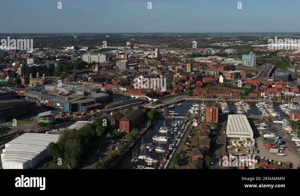 High street hull Stock Videos & Footage - HD and 4K Video Clips - Alamy