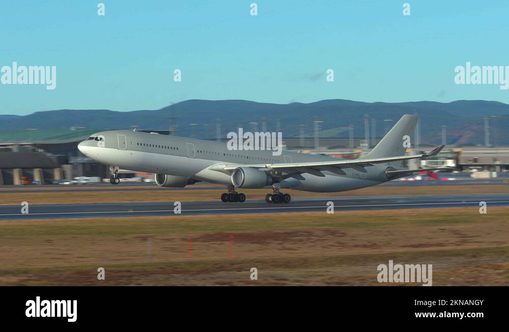 Airbus a330 taking off Stock Videos & Footage - HD and 4K Video Clips ...