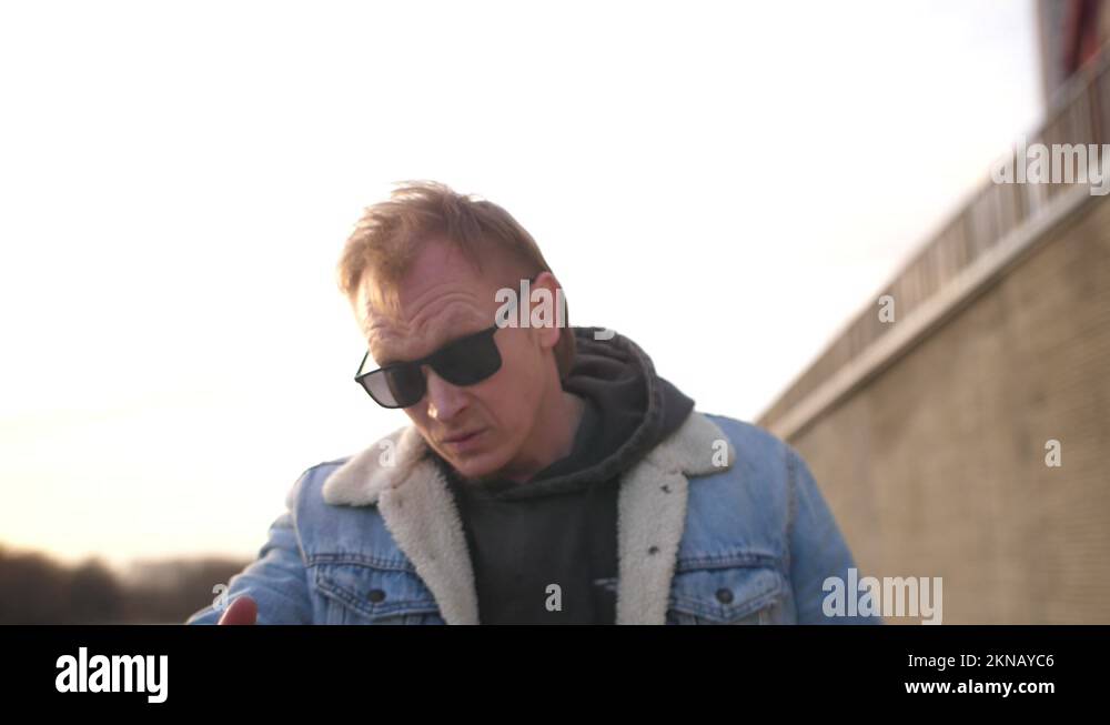 Embankment sign Stock Videos & Footage - HD and 4K Video Clips - Alamy