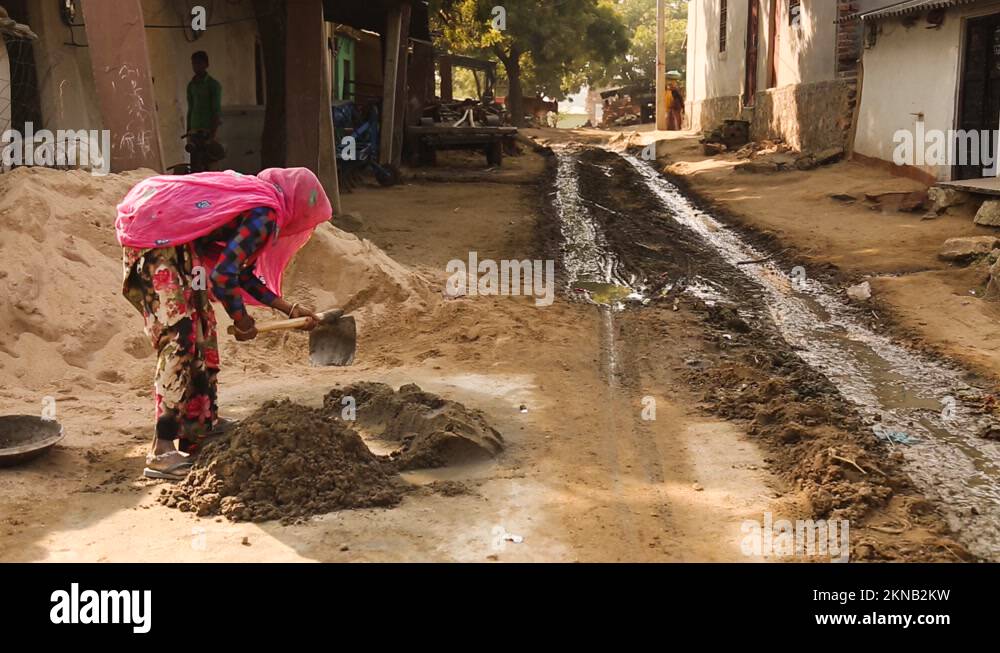 Indian woman manual labor Stock Videos & Footage - HD and 4K Video ...