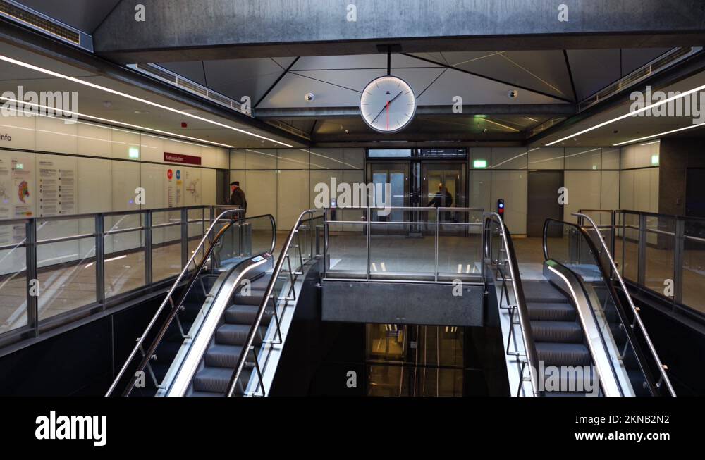 Top of escalators Stock Videos & Footage - HD and 4K Video Clips - Alamy