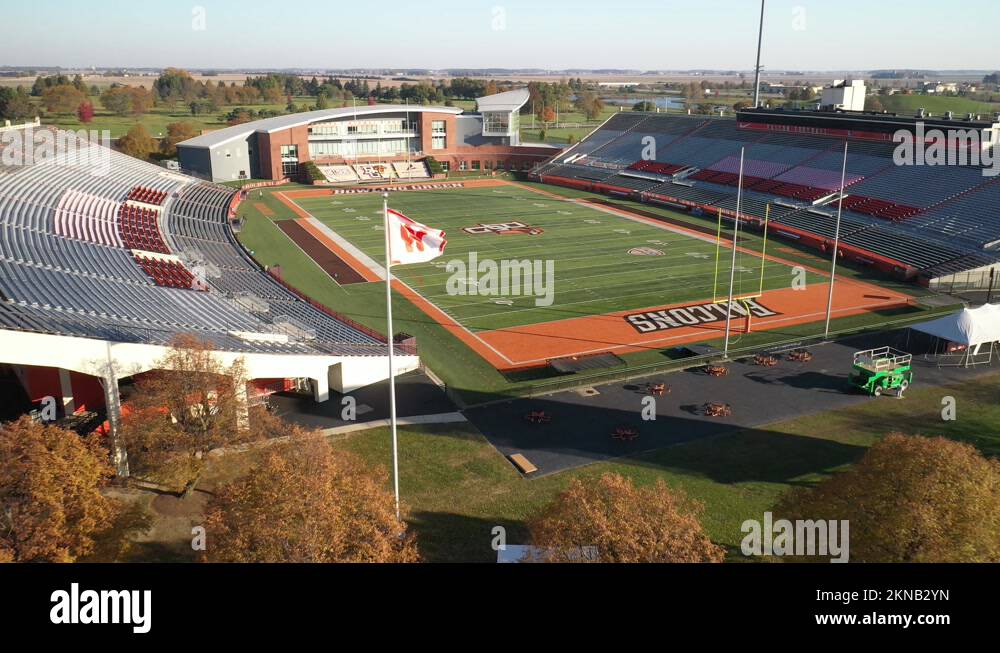 L stadium Stock Videos & Footage - HD and 4K Video Clips - Alamy