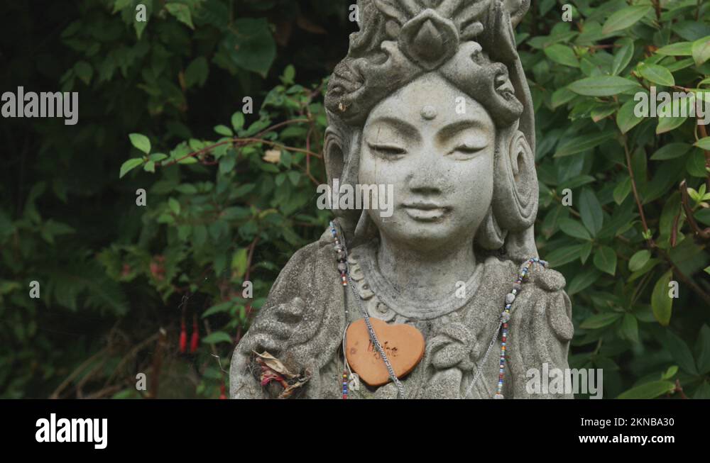 Standing bodhisattva Stock Videos & Footage - HD and 4K Video Clips - Alamy