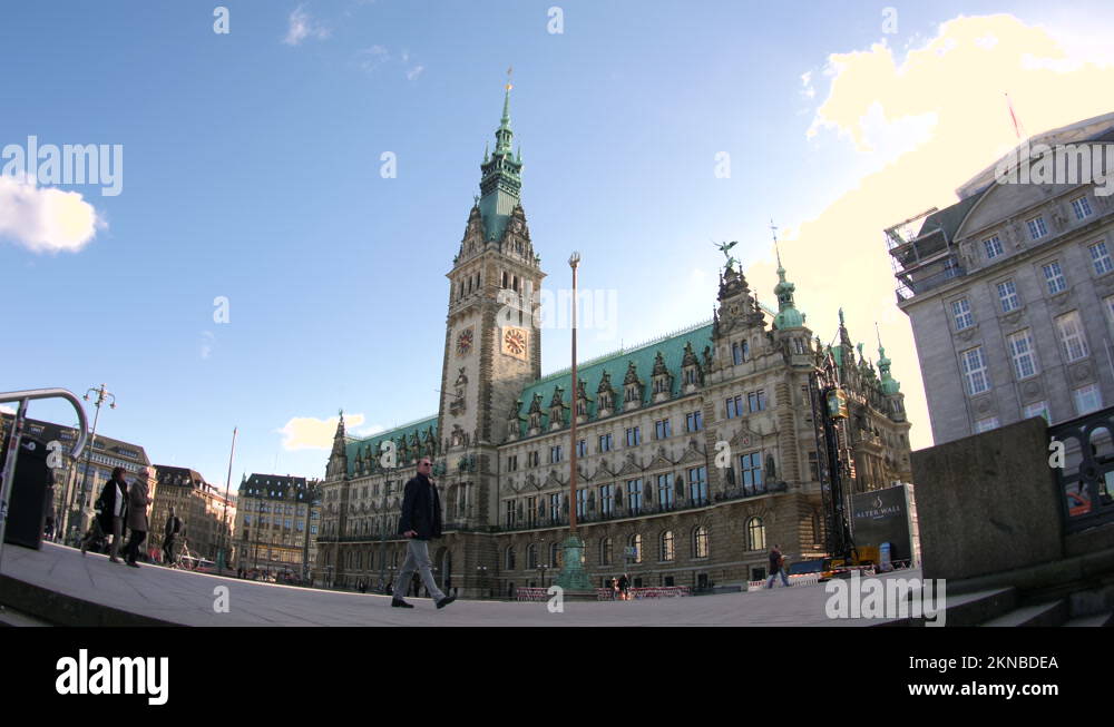 Rathaus and alster Stock Videos & Footage - HD and 4K Video Clips - Alamy