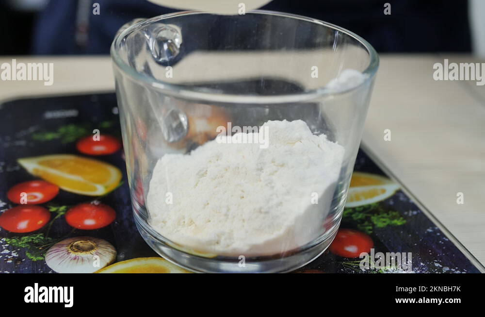 Beaker cooking Stock Videos & Footage - HD and 4K Video Clips - Alamy