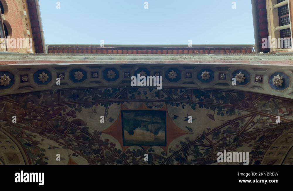 Medieval ceiling Stock Videos & Footage - HD and 4K Video Clips - Alamy