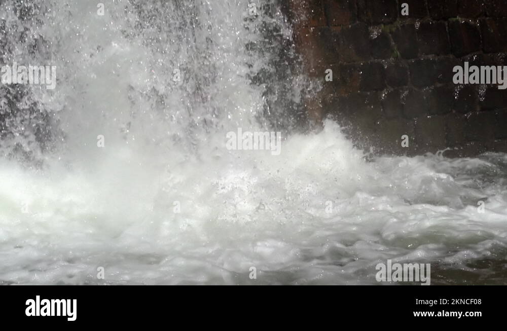 Rains flood Stock Videos & Footage - HD and 4K Video Clips - Alamy